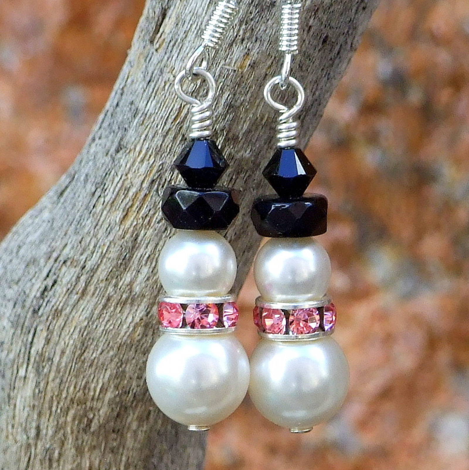 Handmade Snowman Earrings Holiday Christmas Pink Collar Beaded Jewelry handmade-snowman-earrings-holiday-christmas-pink-collar-beaded-jewelry